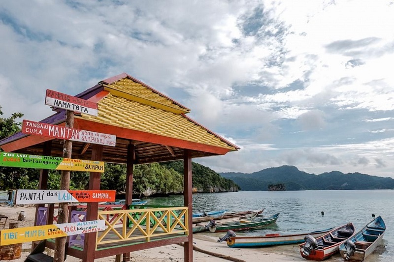 Kunjungan Menteri Pariwisata dan Ekonomi Kreatif Sandiaga Salahudin Uno ... Kunjungan Menteri Pariwisata dan Ekonomi Kreatif Sandiaga Salahudin Uno ...